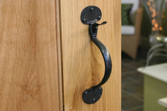 Thumb Latch Door Hardware - LookInTheAttic